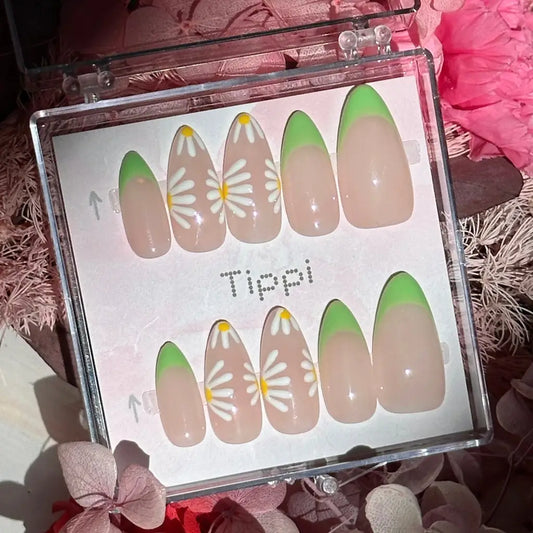 Tippi | Press On Nails Australia | Salon-quality Nails in 15 mins